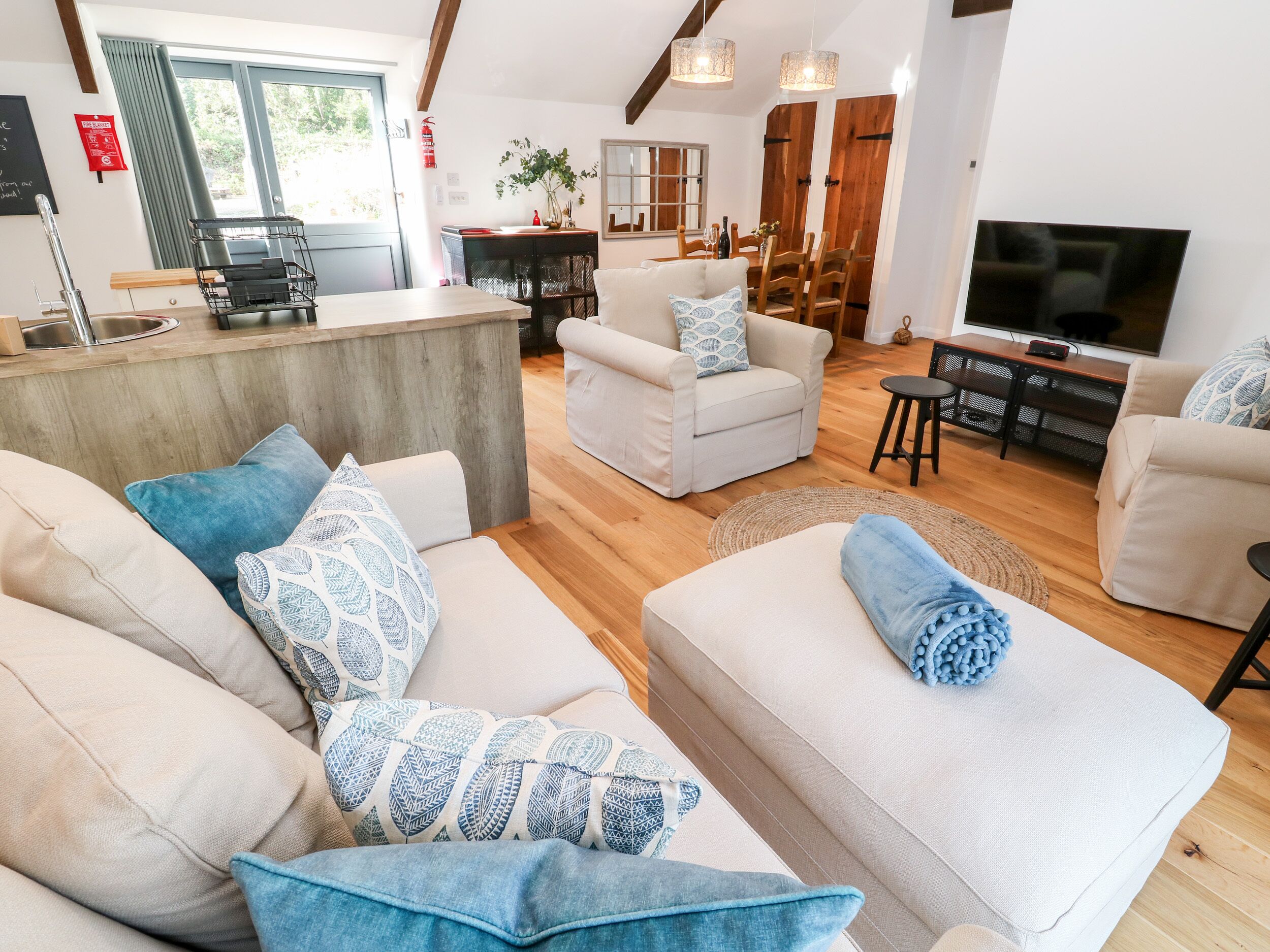 Carines Barns - Pol, Pet Friendly, Luxury Holiday Cottage In Cubert - Newquay