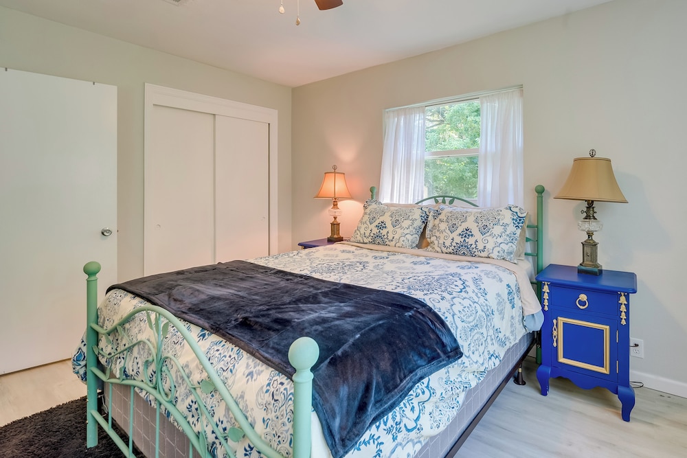 Single-story Ocala Home W/ Porch - Near Wec! - Ocala, FL