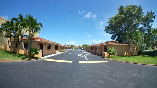 Travel Inn Of Riviera Beach - Juno Beach, FL