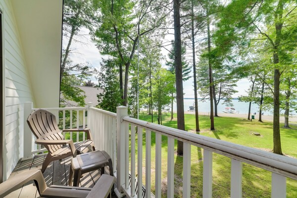 Scenic Cottage W/ Private Dock On Torch Lake - Torch Lake, MI