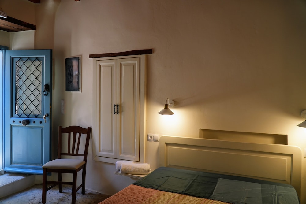 Symi Uptown Carmine Street View Studio - Symi | Vrbo