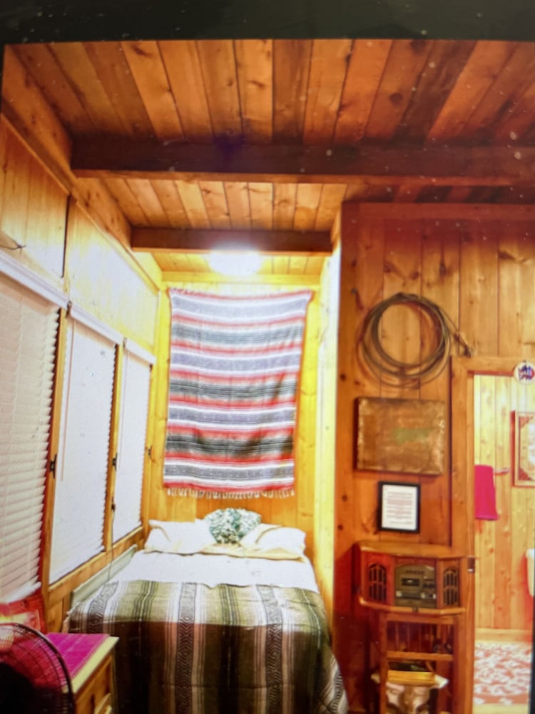 Scenic Hillside Cabin: The Hideout at Rocky Ridge - Palo Pinto County ...