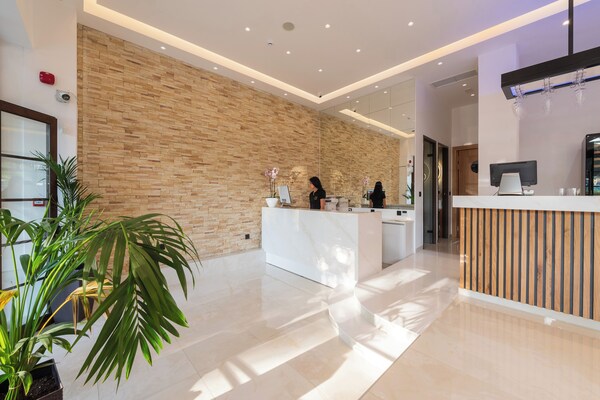 The Wine Hotel - Rhodes Island