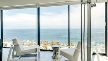 Villa | 6 quartos, secretária, internet de alta velocidade