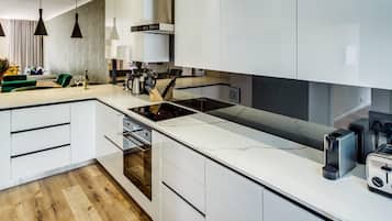 Apartamento | 3 quartos, escrivaninha, acesso à internet de alta velocidade