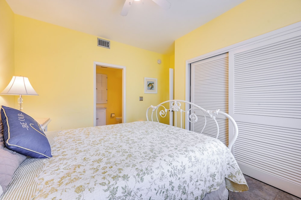 Lovely Naples Vacation Rental W/ Shared Pools! - Naples, FL