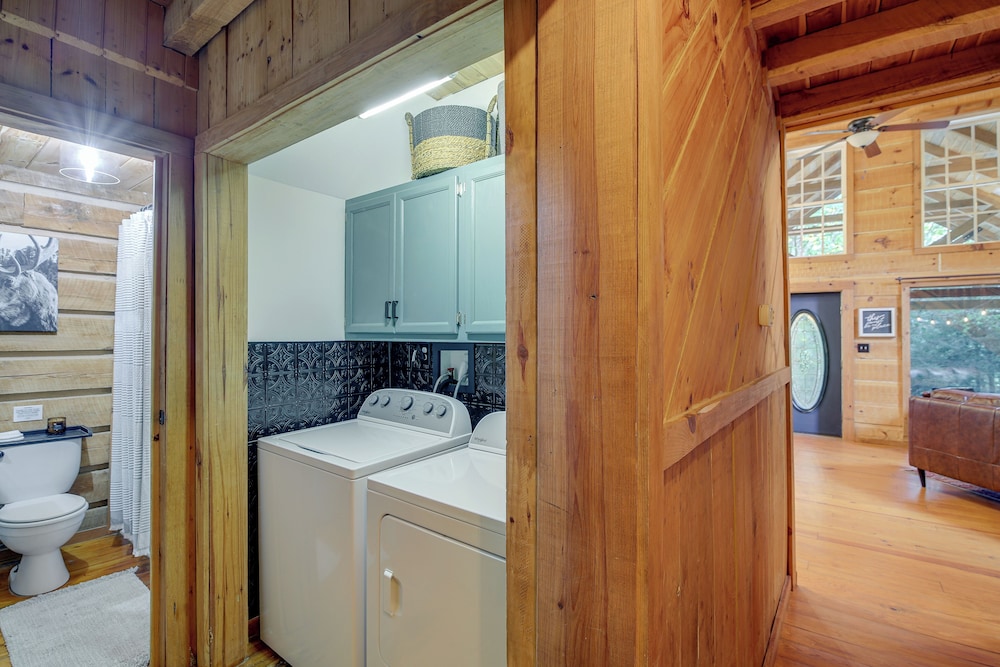 Peaceful Whitley City Cabin On 10 Wooded Acres! - Cumberland Falls State Resort Park, Corbin