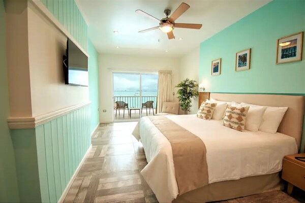 Bartolome Oceanfront Suites - Isla Mujeres