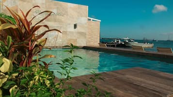 Piscina externa