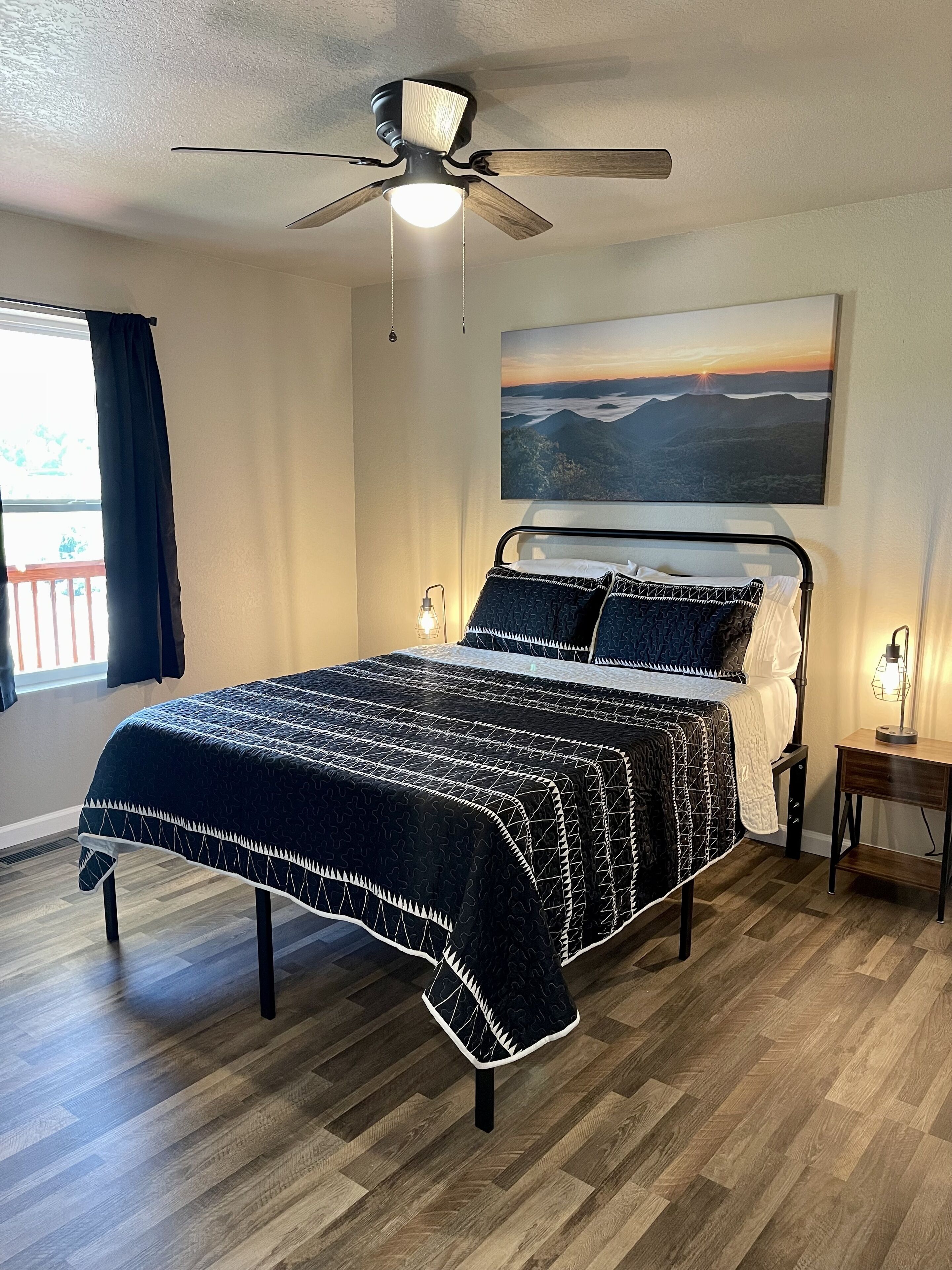 Cozy Sunset Retreat With A Beautiful Mountain View! - Franklin, NC