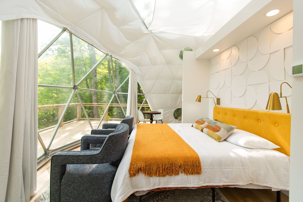 Timeless Luxury Mountain Dome - Glamping w/ A/C, Hot Tub, and Extra ...
