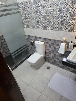 Quarto triplo superluxo | Banheiro