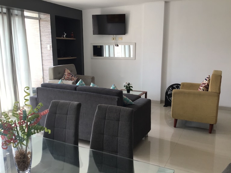 Estadia Palmira, Amplio Depa, Ideal Para Descansar, Abundante Luz Natural 3piso - Lambayeque