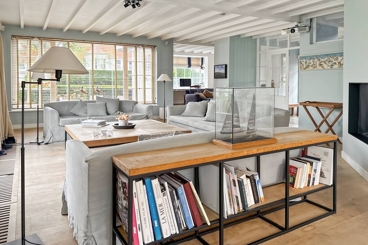 Casa, 5 quartos, sacada, vista para o jardim | Área de estar