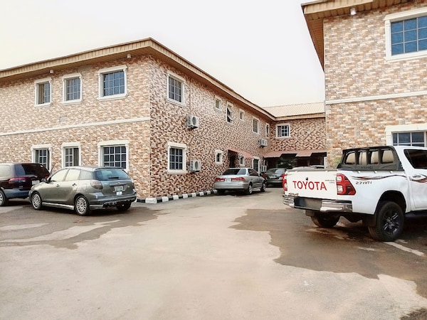 Sycamore Royals Hotel Jahi - Abuja