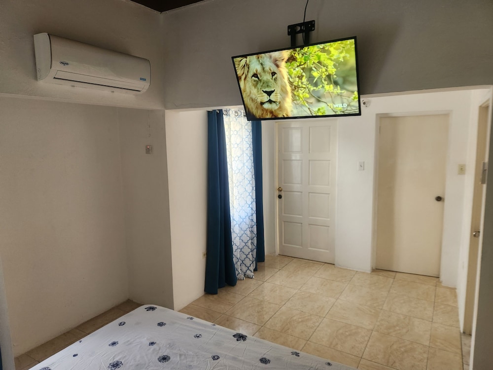 Yaad Retreat - Ocho Rios
