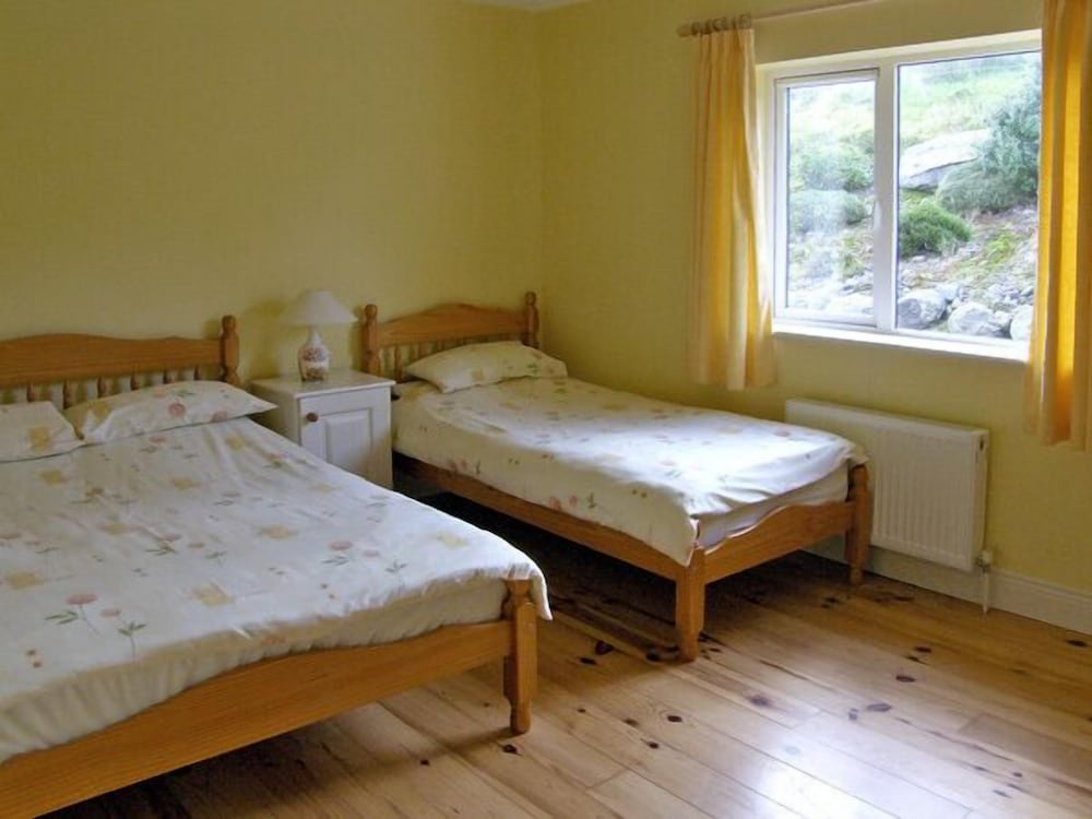 Lough Currane Cottage, Pet Friendly In Waterville, County Kerry - County Kerry