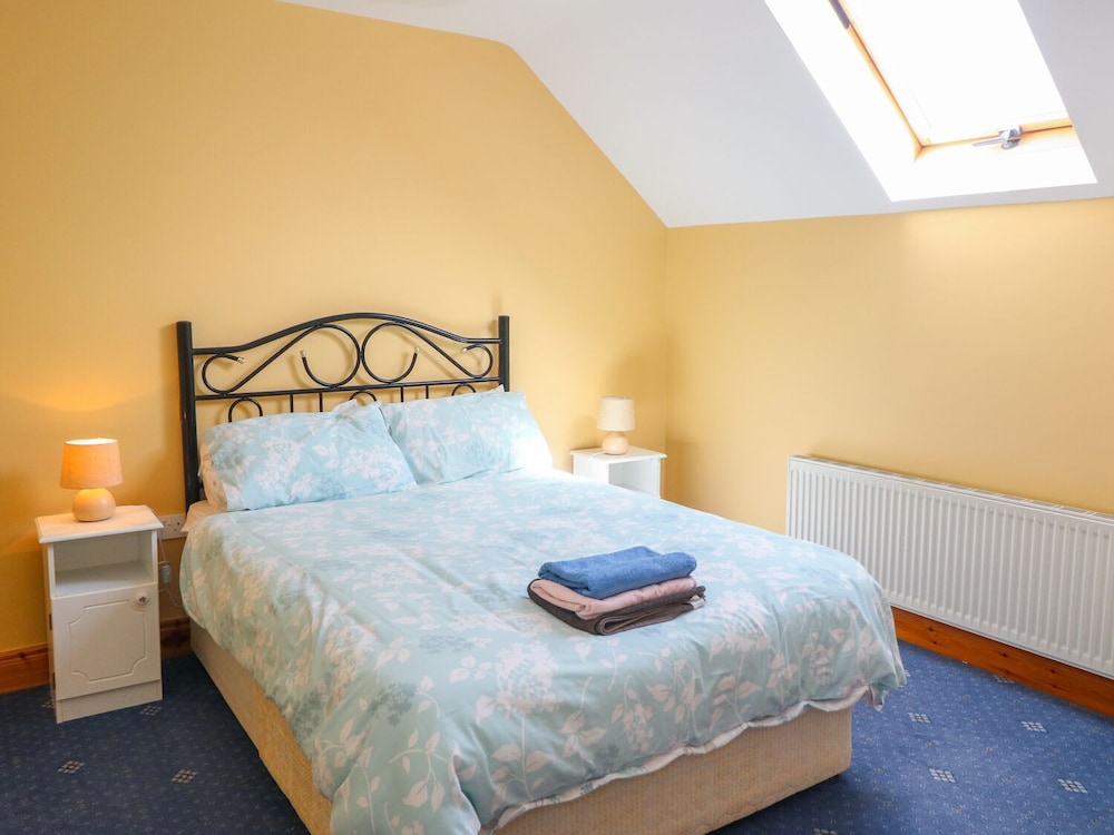 THE COTTAGE, pet friendly, with open fire in Quilty, County Clare ...