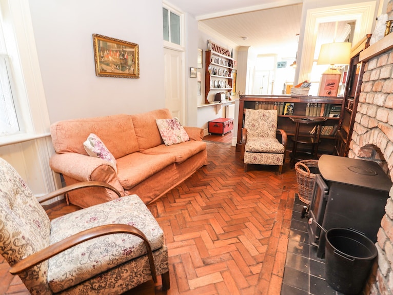 The Merchant's Store, Family Friendly In Kilrush, County Clare - Kilkee