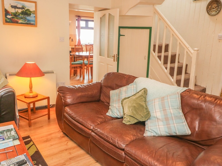Nana's House, Pet Friendly, With Open Fire In Allihies, County Cork - Irlanda