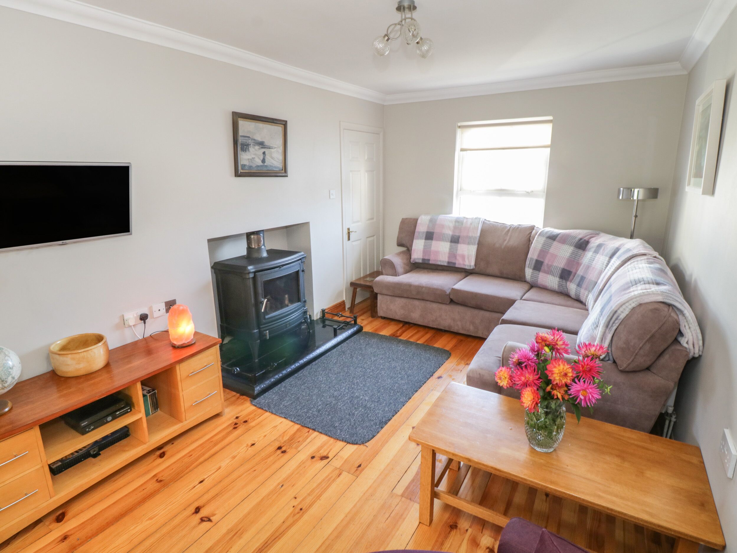 Teach Teolai, Pet Friendly, With Open Fire In Carraroe, County Galway - Irlanda