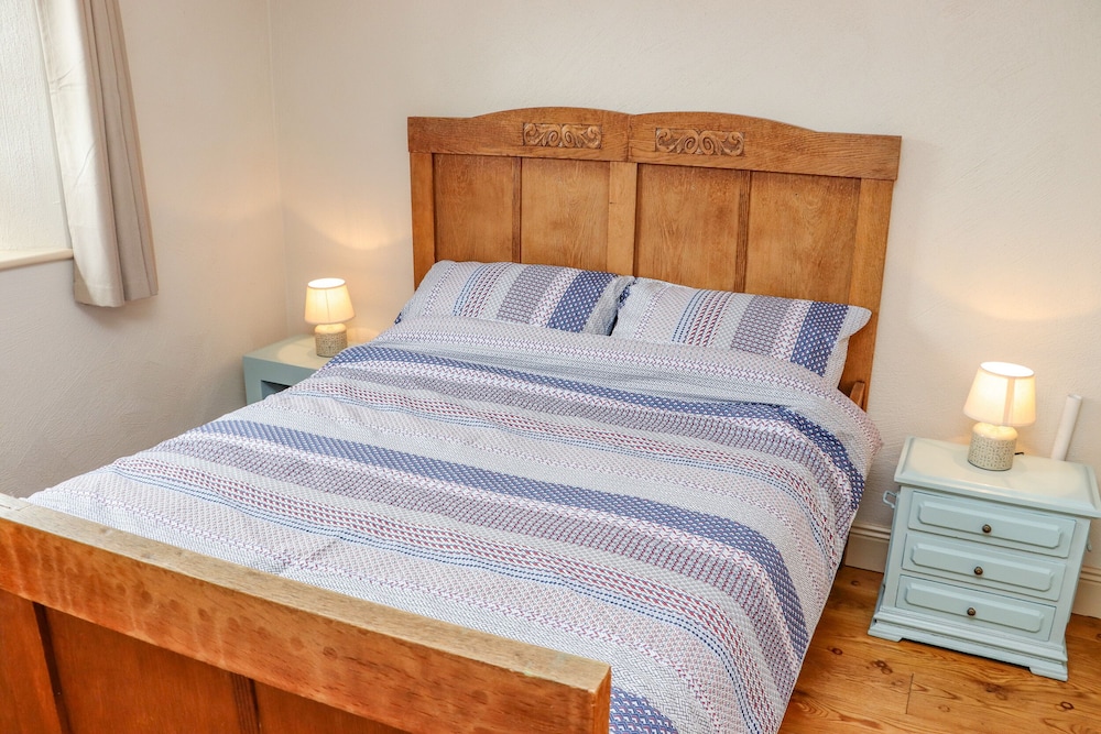 Cob Cottage, Pet Friendly, With A Garden In Kilmore, County Wexford - Irlanda