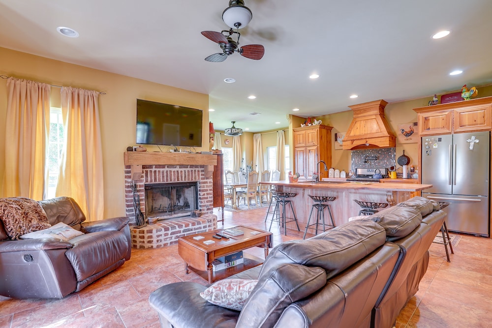 Peaceful Haynesville Vacation Rental W/ Yard! - Lake Claiborne, LA