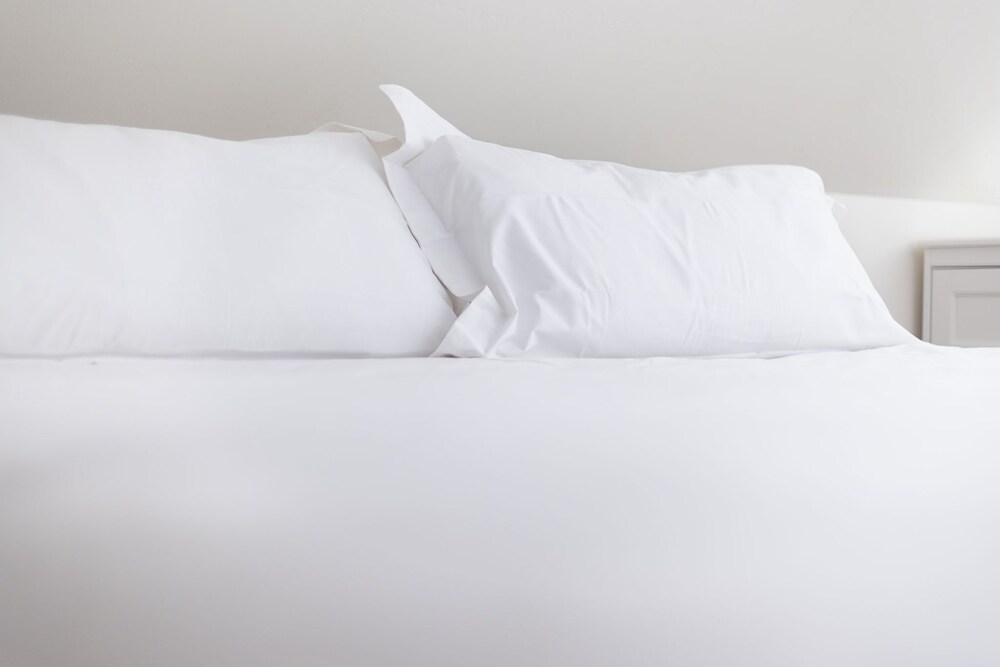 Riverside Retreat Aztec -Tiny Home on the Animas River. 30 minutes to ...