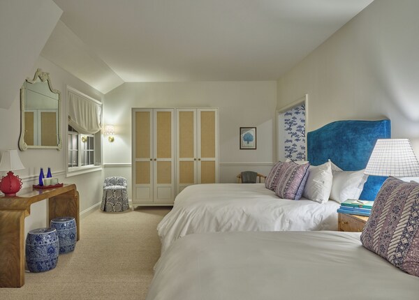 Gardiner House - Jamestown, RI