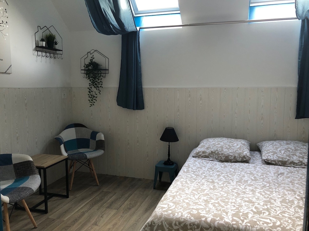 Grange Bretonne Rénovée - 7 Pers - 2 Chambres. Port A 200m - Porspoder