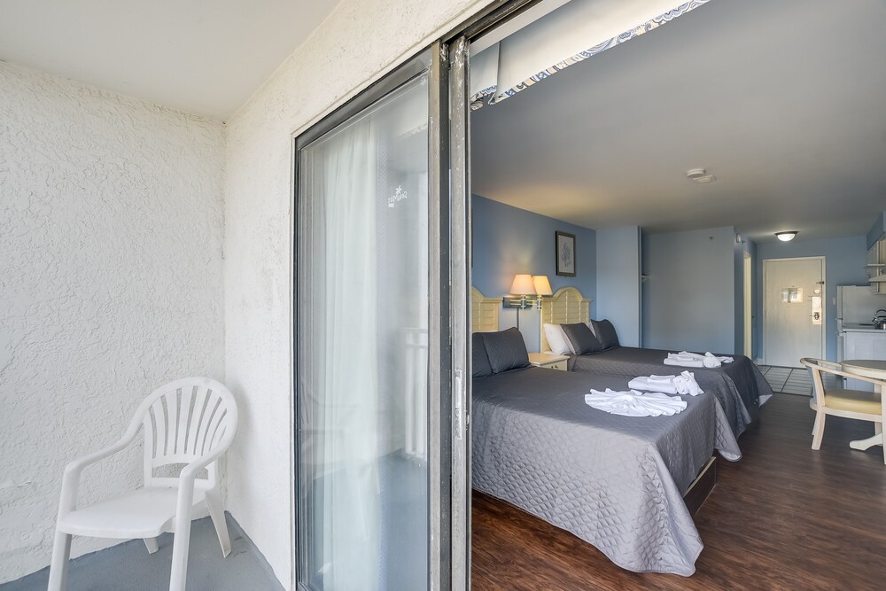 Studio Condo W/ Balcony In Sea Mist Resort - Myrtle Beach