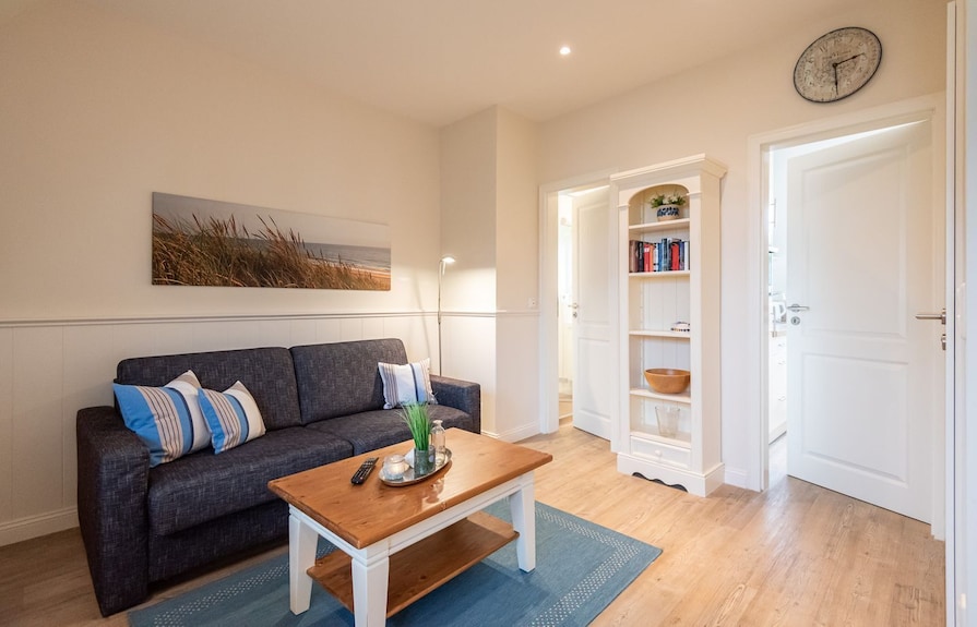 Haus Mittelstr. Whg. 4 Og Rechts - Gemütliche 2-zimmerwohnung Auf Ca 60 M² Für Bis 4 Personen In - Sylt