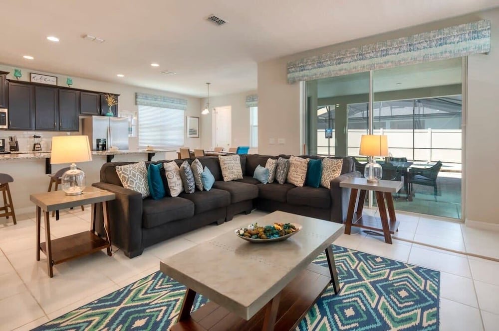 Ultimate Resort Retreat, Stunning 6-Bedroom Haven - Four Corners | Vrbo