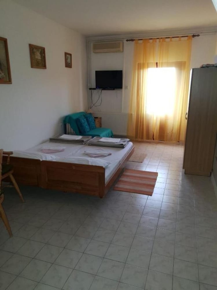Comfy Studio Apartment In A Sunny Seaside Town - Crikvenica