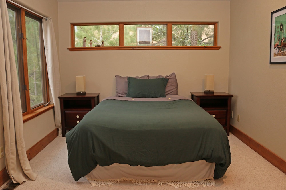 Amberwood Forest Retreat, Just Listed! - Flagstaff, AZ