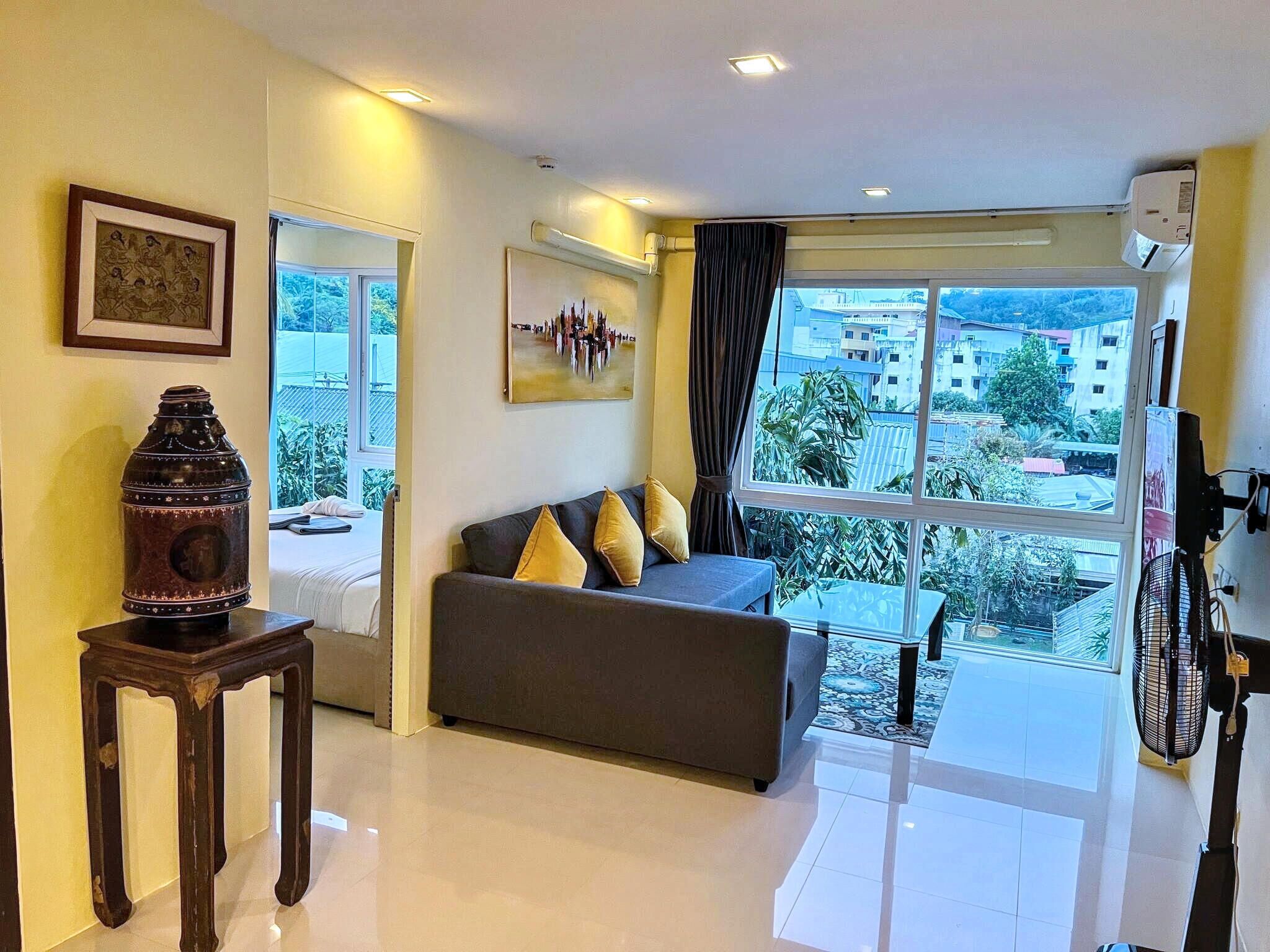 6-35 - Condo 3 Chambres Avec Balcon Et Piscine Partagée - Patong Beach