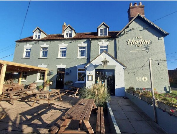 The Horton Inn - Wiltshire