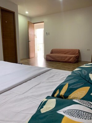 1 quarto, escrivaninha, Wi-Fi de cortesia, roupa de cama