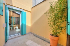 Apartamento standard, vários quartos (Ulivo Apt - Palazzo Palermo 1817) | Terraço/pátio