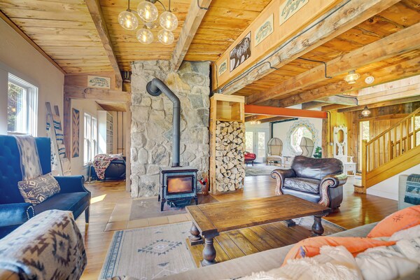 Luxe 14-acre Vermont Countryside Lodge! - Corinth, VT