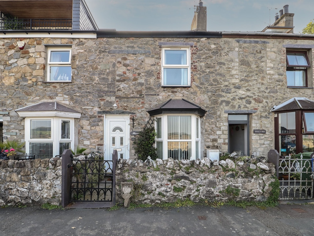 23 Beach Road - Gwynedd