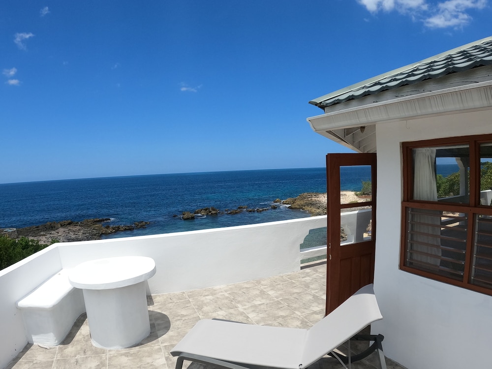 Coral Cove Wellness Resort - Caribbean