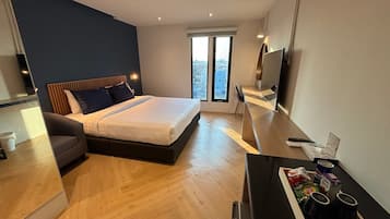 Quarto Deluxe | Cofre no quarto, secretária, Wi-fi grátis, roupa de cama fornecida