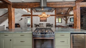 Condo, 3 quartos | Cozinha privada | Geladeira, fogão, cafeteira/chaleira, torradeira