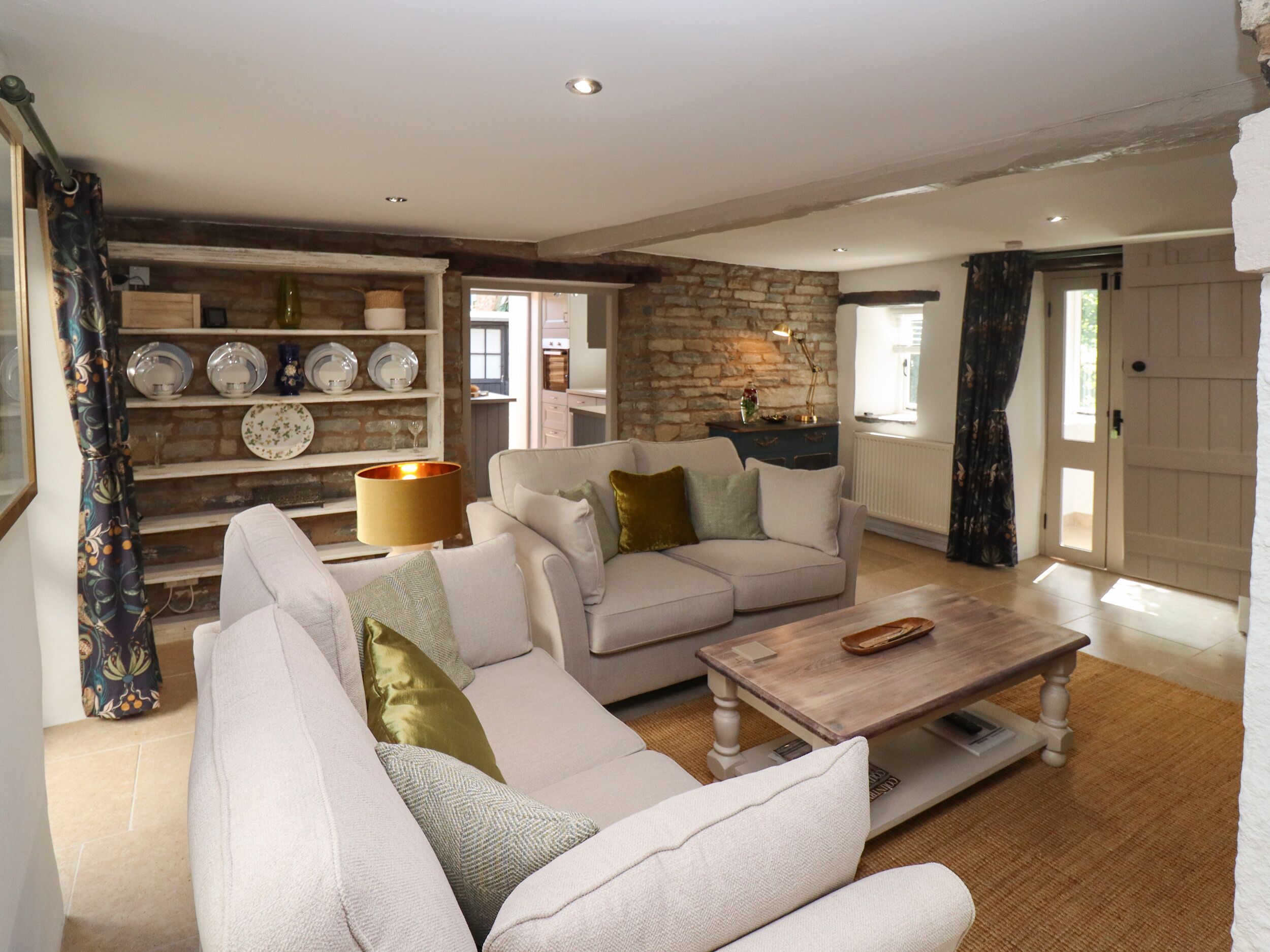 Woodbine Cottage, Pet Friendly, With Open Fire In Bidford-on-avon - Evesham