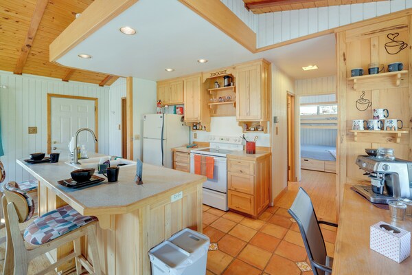 Scenic Kernville Getaway W/ Deck & Mountain Views! - Kernville, CA