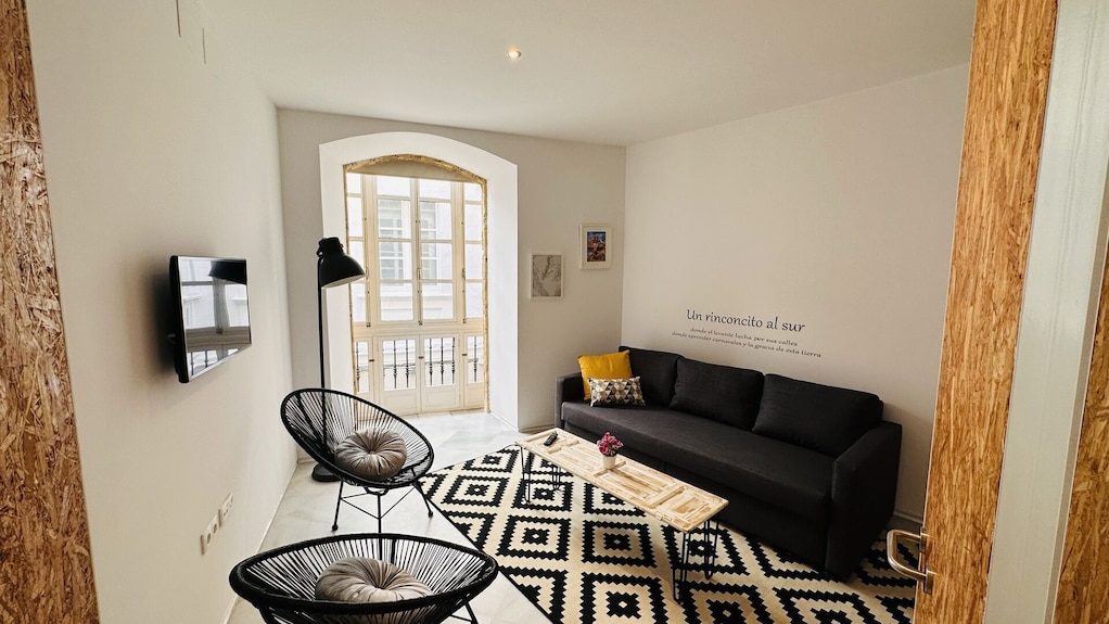 Apto Plus 1 Dorm. Int. 1ª Planta - Cadix