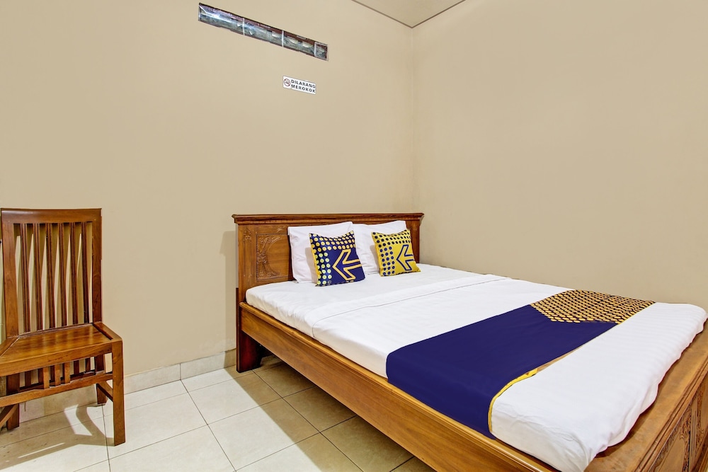 Spot On 92515 Timoti Guest House - Yogyakarta
