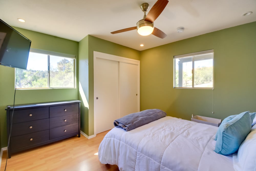 1 Mi To Whiskey Row: Home W/ Fire Pit & Deck - Prescott, AZ