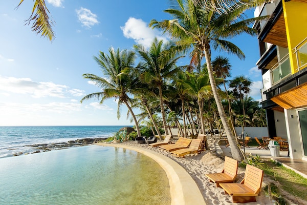 Angelina 28 Beachfront And Family Apartments - Modern And Relaxing Long Stays (20 Min From Cancun Airport) - Puerto Morelos